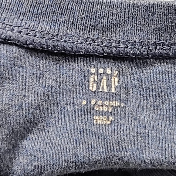 GAP | Pajamas | Baby Gap Boys 36 Months Footed Sleeper Snaps Blue Long Sleeve | Poshmark